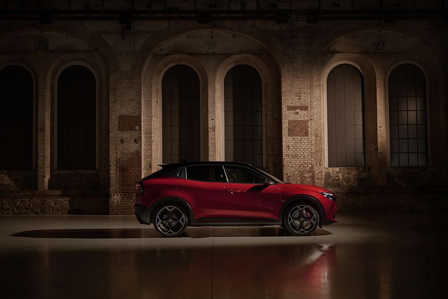 Alfa Romeo Junior: sporty heritage meets electric innovation - a Fleet ...